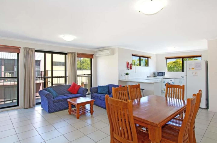 3 Bedroom Apartment - 4 Beds - Tamworth