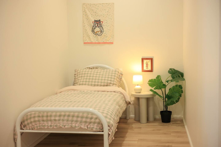 Vta | Queen + Single Bed Apartment In Adelaide Cbd - Adelaide