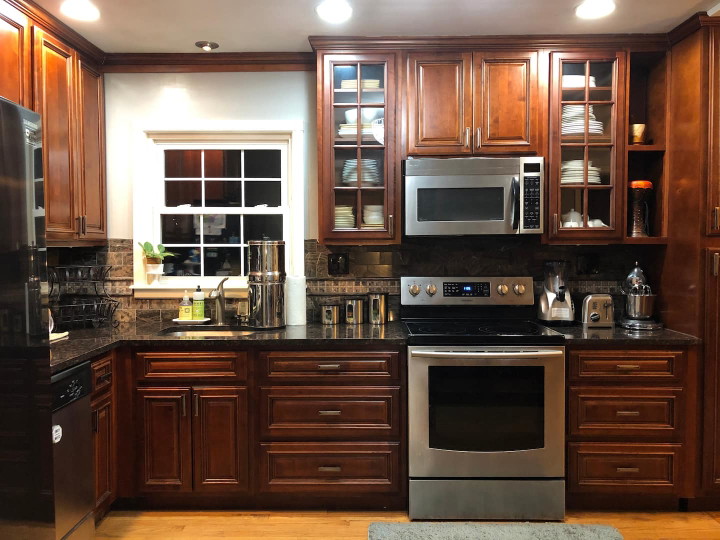 Manchester Suite - First Floor Of House - Arlington, VA