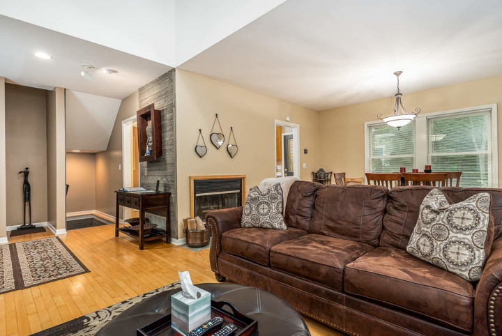 Dog Friendly, Fire Pit, Game Room - Daily Deer Sig - Galena, IL
