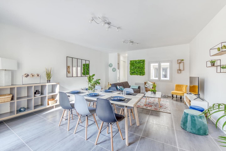 Maison Moderne 6 Ch/12 Personnes/ 6 Sdb Wc Privée - Valenciennes