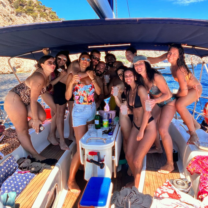 Capri Family Groups: Yacht Royal - Positano