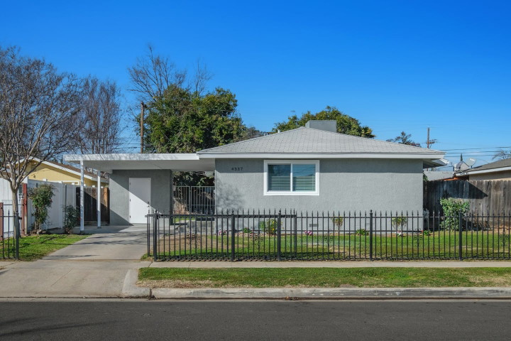 Pristine Upgraded 3b/2bth W Easy Access To Us99 - Fresno, CA