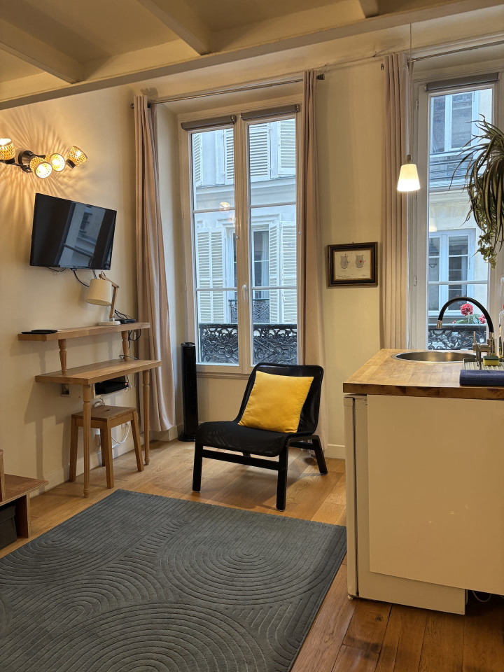 Studio - Place De La République - Le Marais