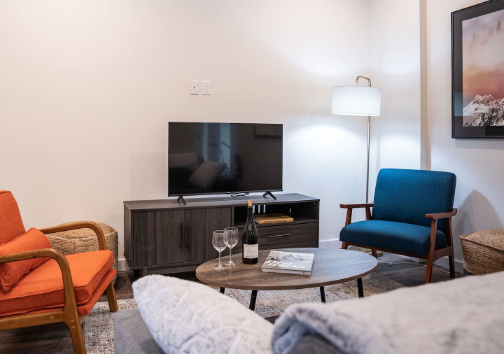 *New* Mountain Made Rental - Revelstoke