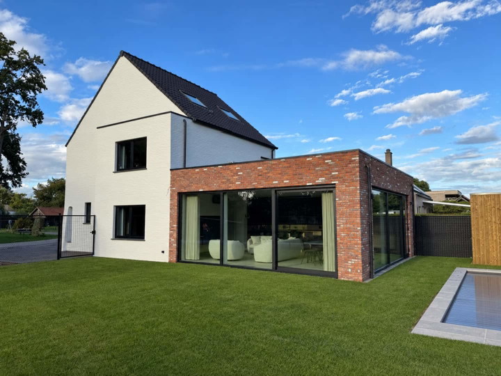 Luxe Limburg / Zwembad, Jacuzzi & Sauna - Hasselt