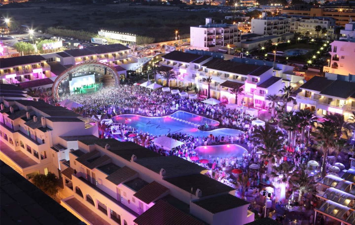 Apt Near Ushuaia And Hi, Reliable Host Many Review - Islas de Ibiza