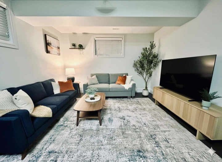 2bedroom/2bathroom Suite | Private Entry & Laundry - Fort McMurray