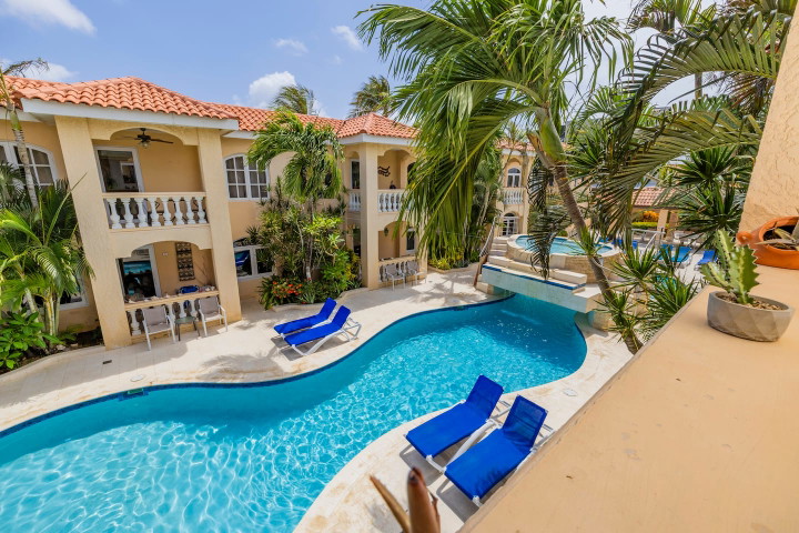 Tropical Getaway W/ Pool & Patio @ Wacamaya Condos - Aruba