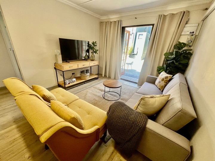 The Cottage Next Door - Stellenbosch
