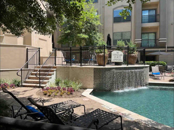 Cozy Apt Near Galleria. Car Rental W/pick Up Avail - Houston, TX