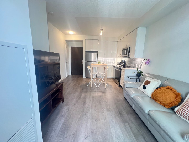 Core Of North York-1 Bed W/ High Speed Internet - Markham