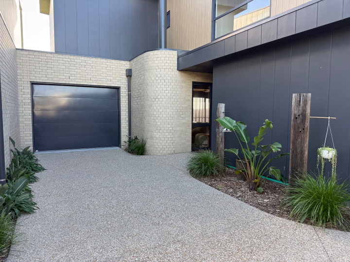 Modern Beach Getaway - San Remo