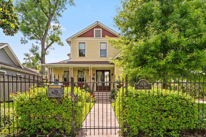 Quiet Retreat In Htx Heights - Houston, TX
