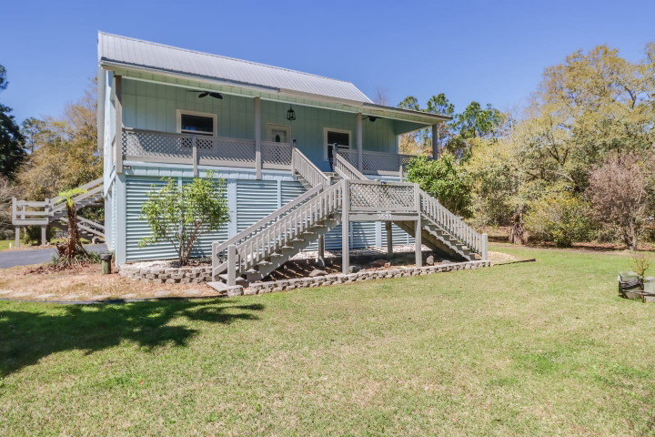 Secluded Home On Canal 1 Mile To Beach - Pass Christian, MS