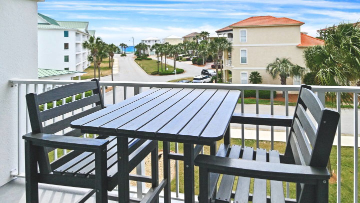 Pet Friendly Top Floor Gulf View Beach Setup - Miramar Beach, FL