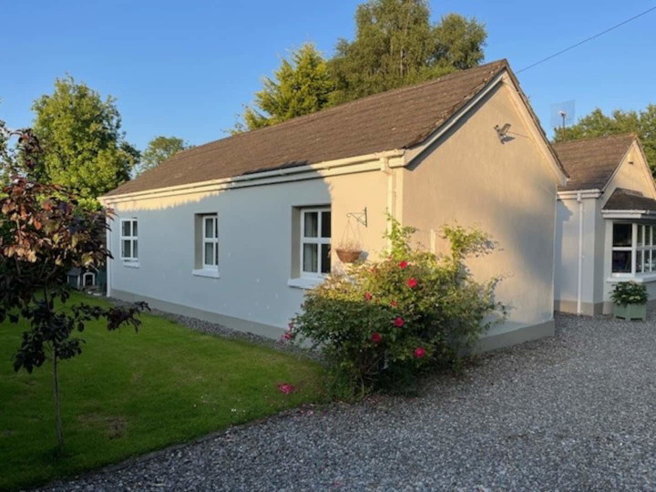 Serenity Cottage 
500m To Martinstown House - Kildare