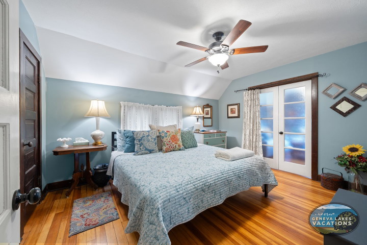 Upper Level Apartment In Historic Home|downtown Lg - Wisconsin