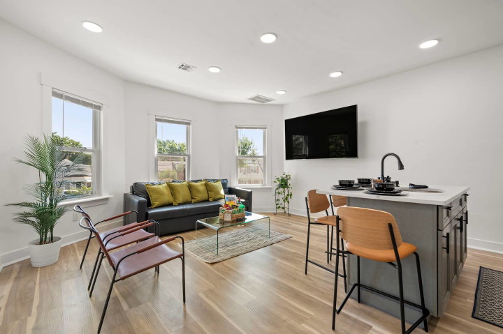 Historic Duplex | 4br | Sleeps 10 | Near Nyc - Paterson, NJ