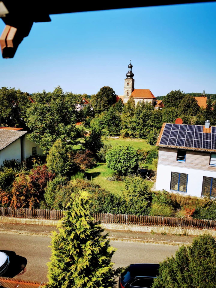 Charming Attic Apartment - Erlangen