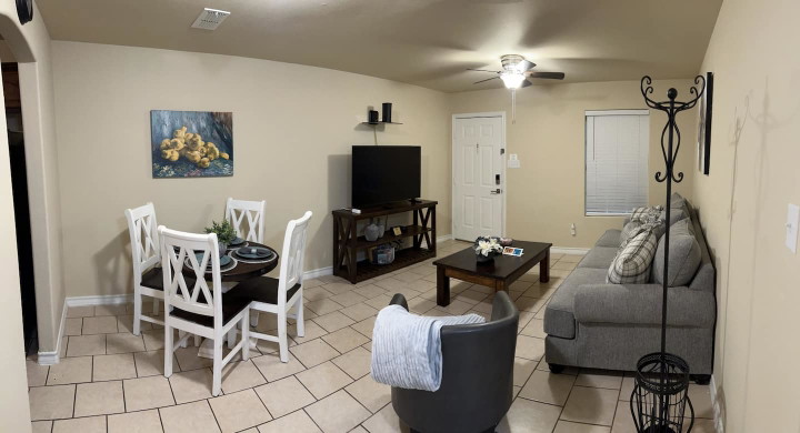 Montgomery Apartment By Laredo Medical Center - Laredo, TX