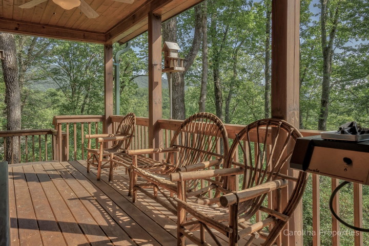 Log Cabin, Rumbling Bald Amenities - Autumn Ridge - Lake Lure, NC