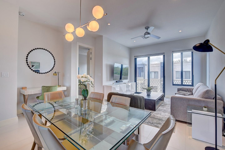 Modern Condo Steps To Beach | Gym & More! - The Bahamas