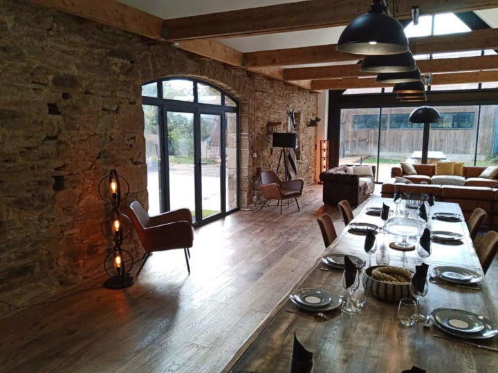 Villa For 20 People, 5 Minutes From The Beach, Domaine De Peulven - Breton