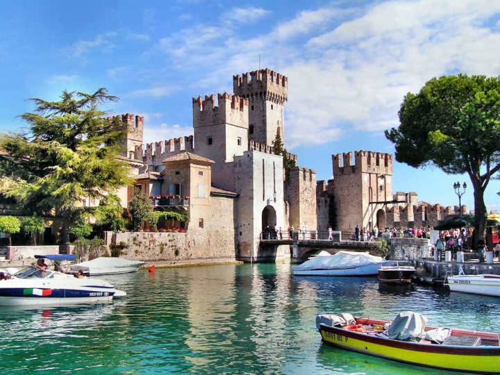 Private Pool At Garda Lake 017179cni00651 T08595 - Desenzano del Garda