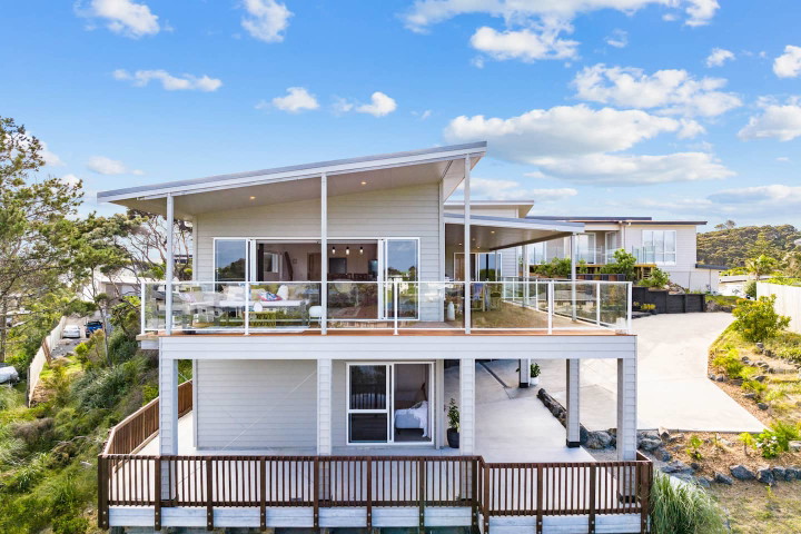 Nautical Heights Oasis - Upper Level Only - Mangawhai