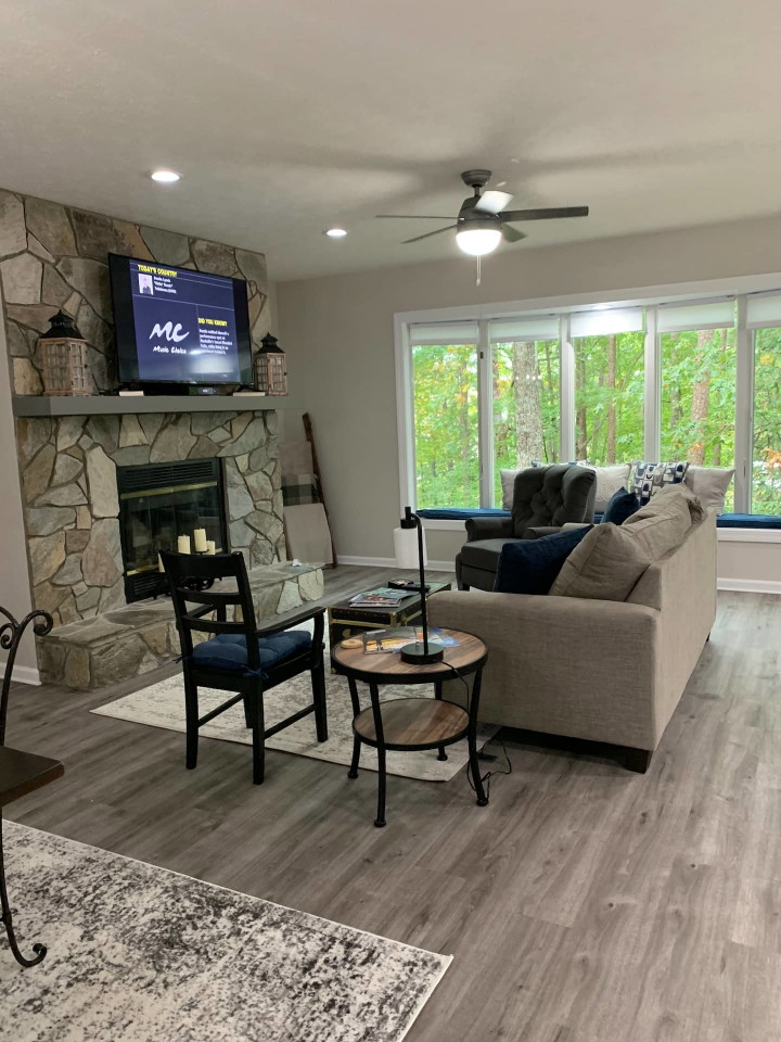 Beautiful Lake Keowee Condo With Great Amenities - Lake Keowee, SC