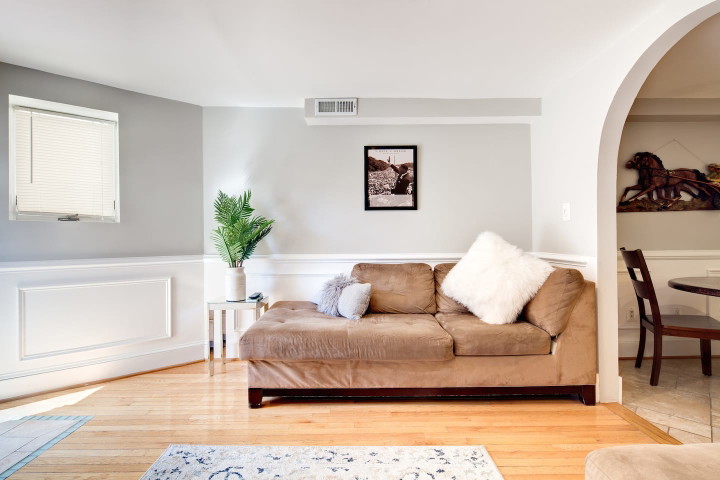 Eastern Market/metro Garden-level Apt | 1 Month + - Washington, D.C.