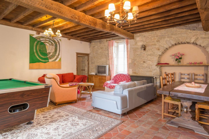 Alesia En Plein Coeur Du Village Gîte 15 Personnes - Semur-en-Auxois