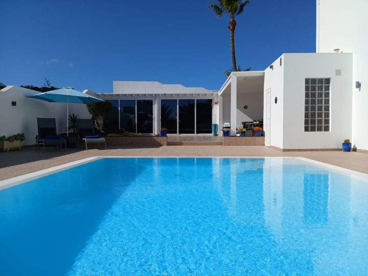 Pool House, Villa Brynhafod - Puerto del Carmen