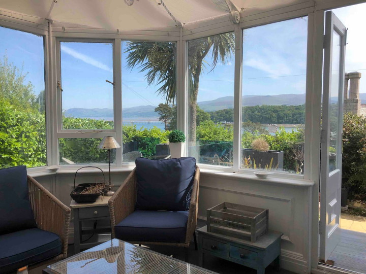 Bay Tree Cottage- Menai Bridge, Anglesey - Bangor