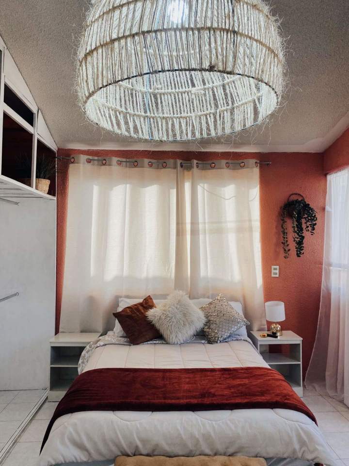 Habitación Boho Con Mesa De Trabajo Privada. - Mexico