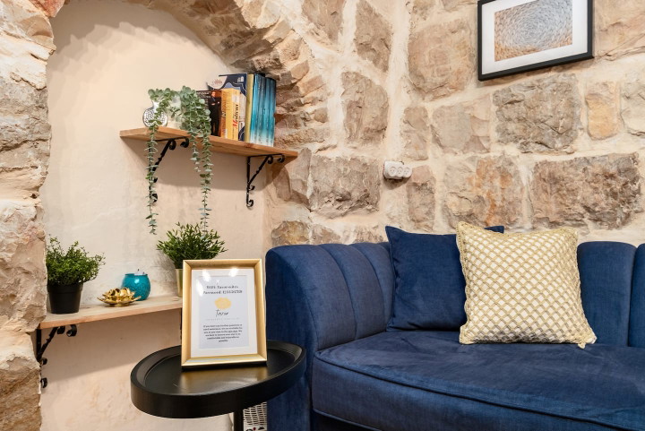 The Blue Stone House Next To Market City Center - Jerusalem