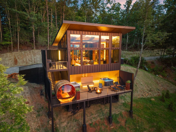 Romantic Mountain Spa Escape At Kindle Ridge - Dahlonega, GA