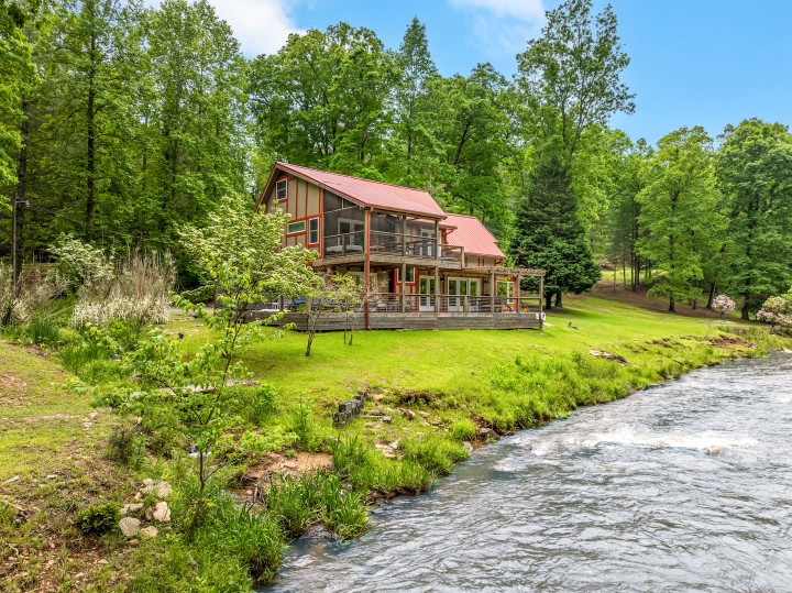 The Farmhouse-riverfront, Fiber, Hottub, Dog, Fish - Ellijay