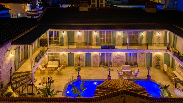 Avlu Alaçati Buti̇k Otel - Çeşme