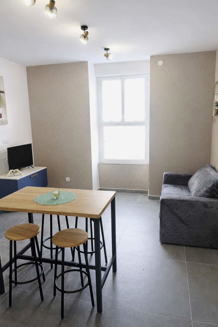 7 Laux (T2)  Cosy Et Lumineux Au Centre De Voiron - Voiron