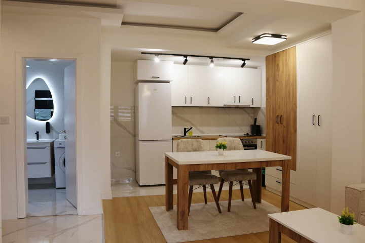 S Lux Center Studio Apartment - Skopje