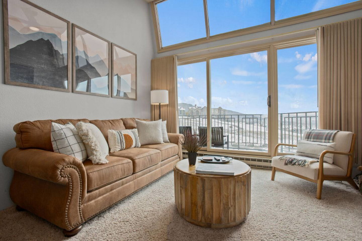 Ski In Top Floor Condo -  Amazing Ski Area Views + Private Shuttle, Hot Tub, Sauna +Ezcancel - Steamboat Springs