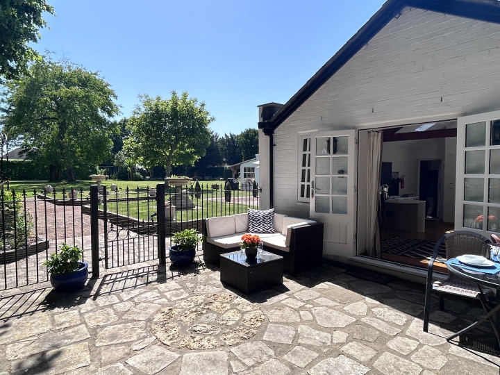 Courtyard Apartment - Emsworth