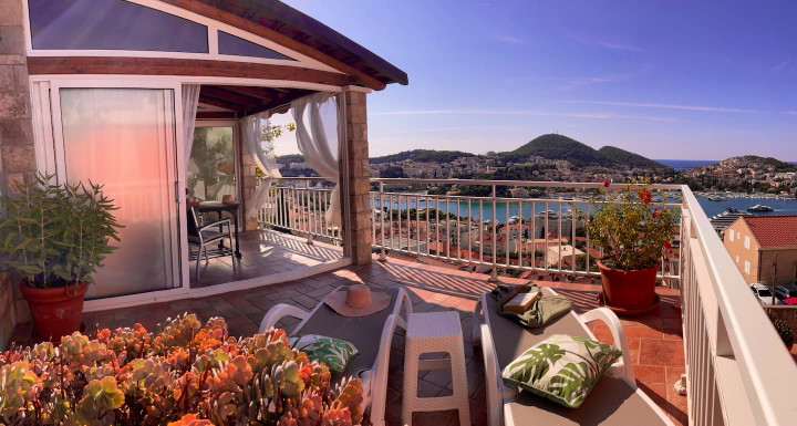 Jacuzzi & Sea View Romantic Escape - Dubrovnik