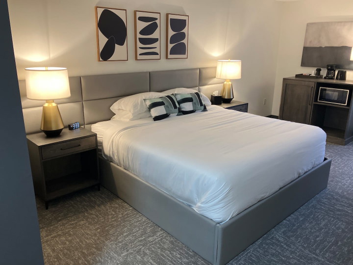 King Room #108 | Pvt Bath @ Lititz Pointe Inn - Lititz, PA