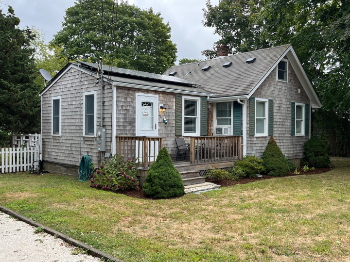 Edgartown Cottage, On Bus Route, Walk To Town! - Martha's Vineyard, MA