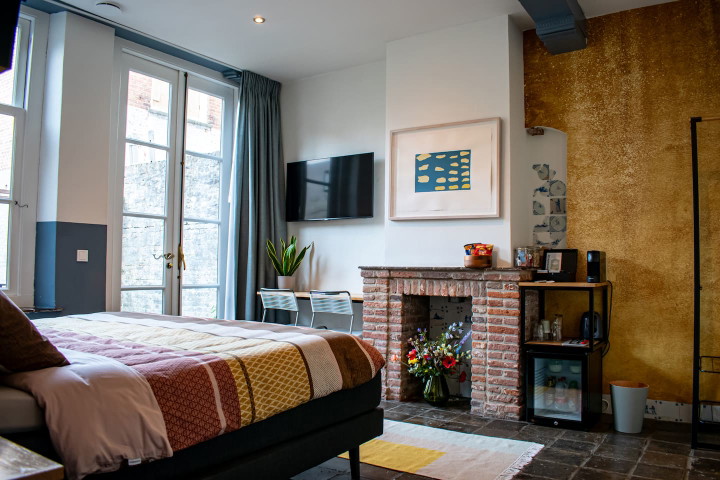 Centrally Located Luxury Stay In 15thcentury House - Netherlands