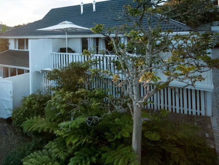 The Lagoon Deck 1 Viewshottubwifiparking - Knysna