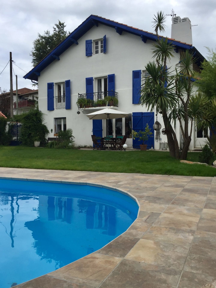 Villa Piscine En Historique Maison - Hendaye